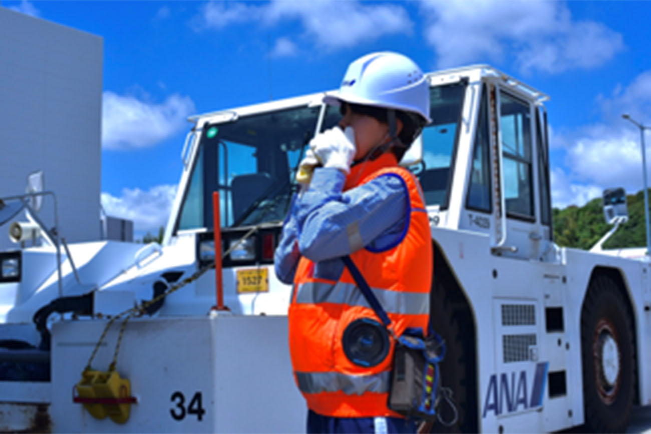 ANA rolls out fan-equipped safety vests for maintenance and ground ...